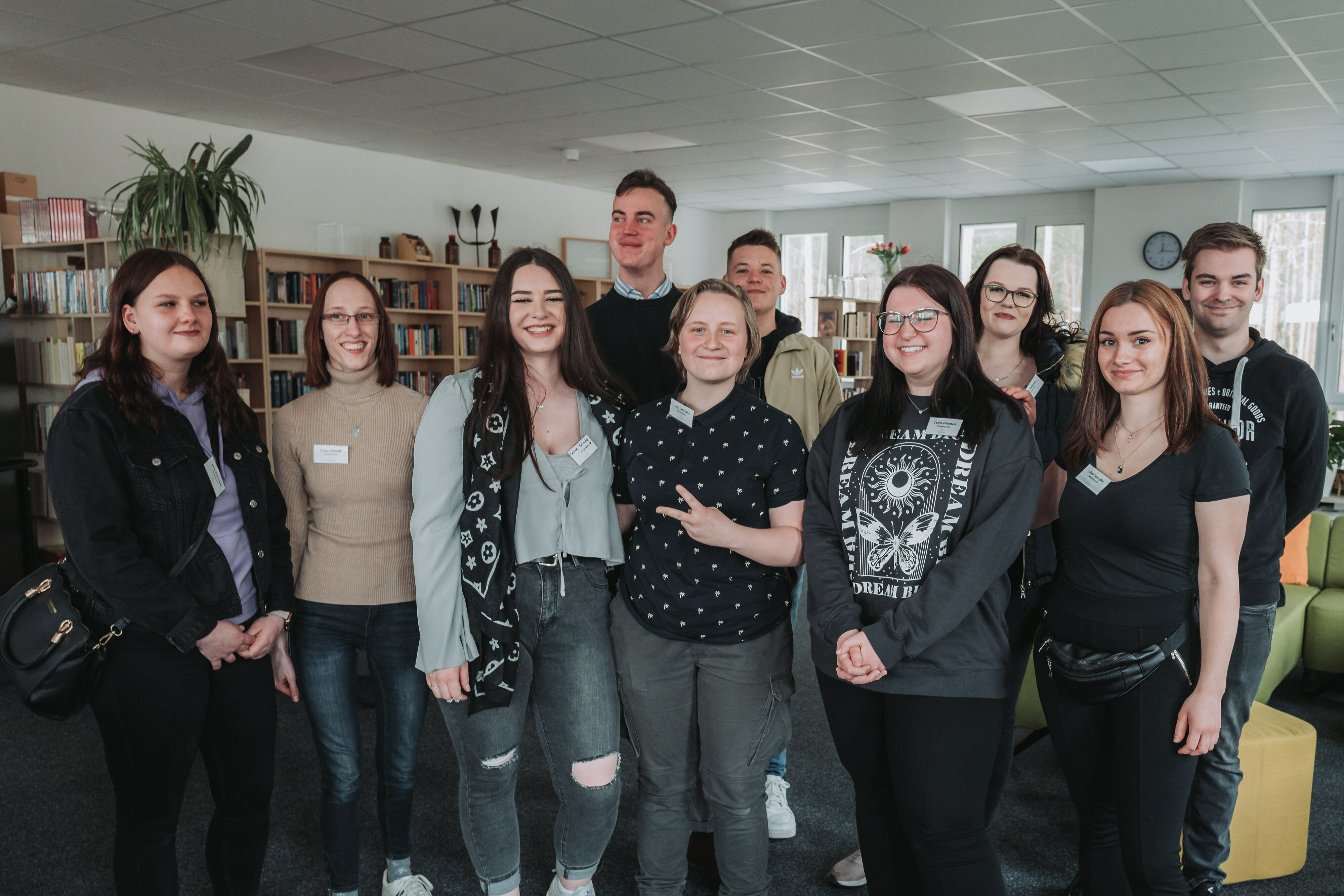 Docemus Privatschulen - Zwischen Erinnerungen und Zukunftsplänen: 1. Alumni-Treffen am Campus ...